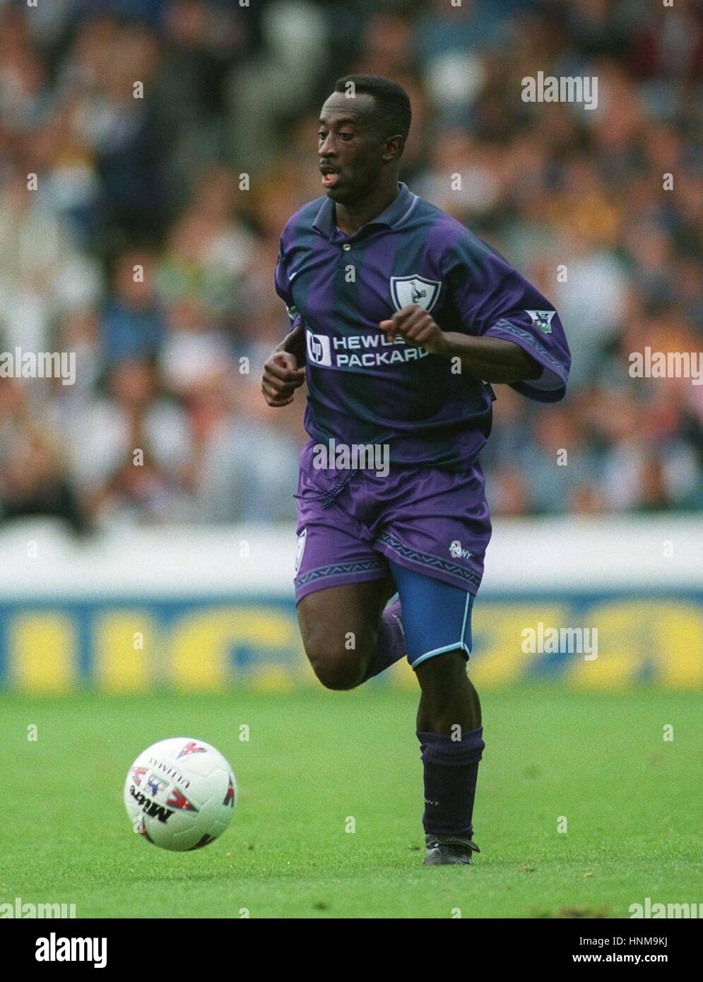 CLIVE WILSON TOTTENHAM HOTSPUR FC 30 November 1995 Stock Photo - Alamy