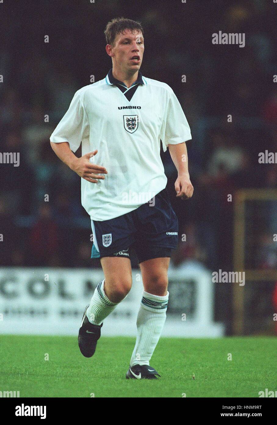 ALAN THOMPSON ENGLAND U21 & BOLTON WANDERERS 07 December 1995 Stock ...
