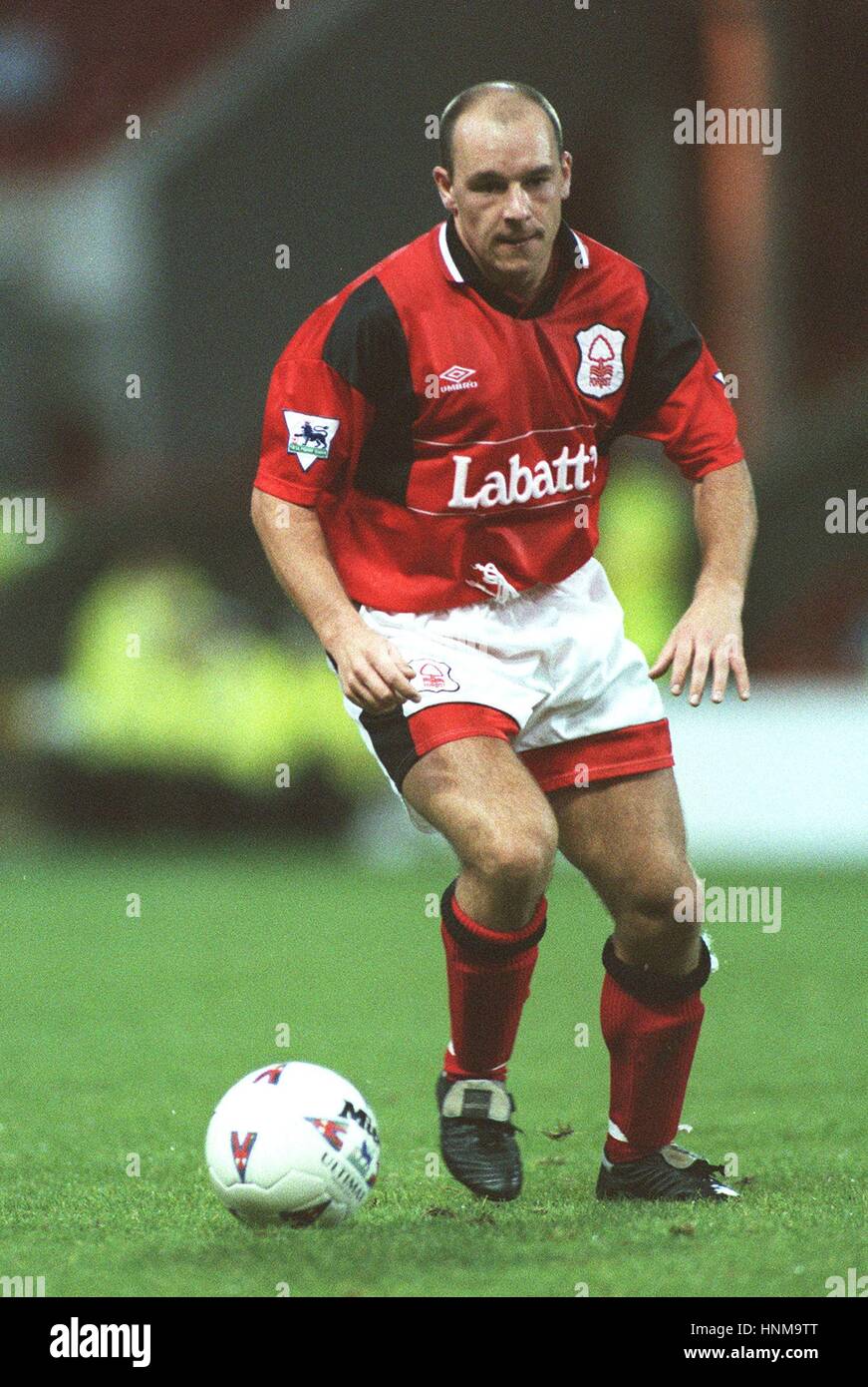 STEVE STONE NOTTINGHAM FOREST FC 15 December 1995 Stock Photo - Alamy