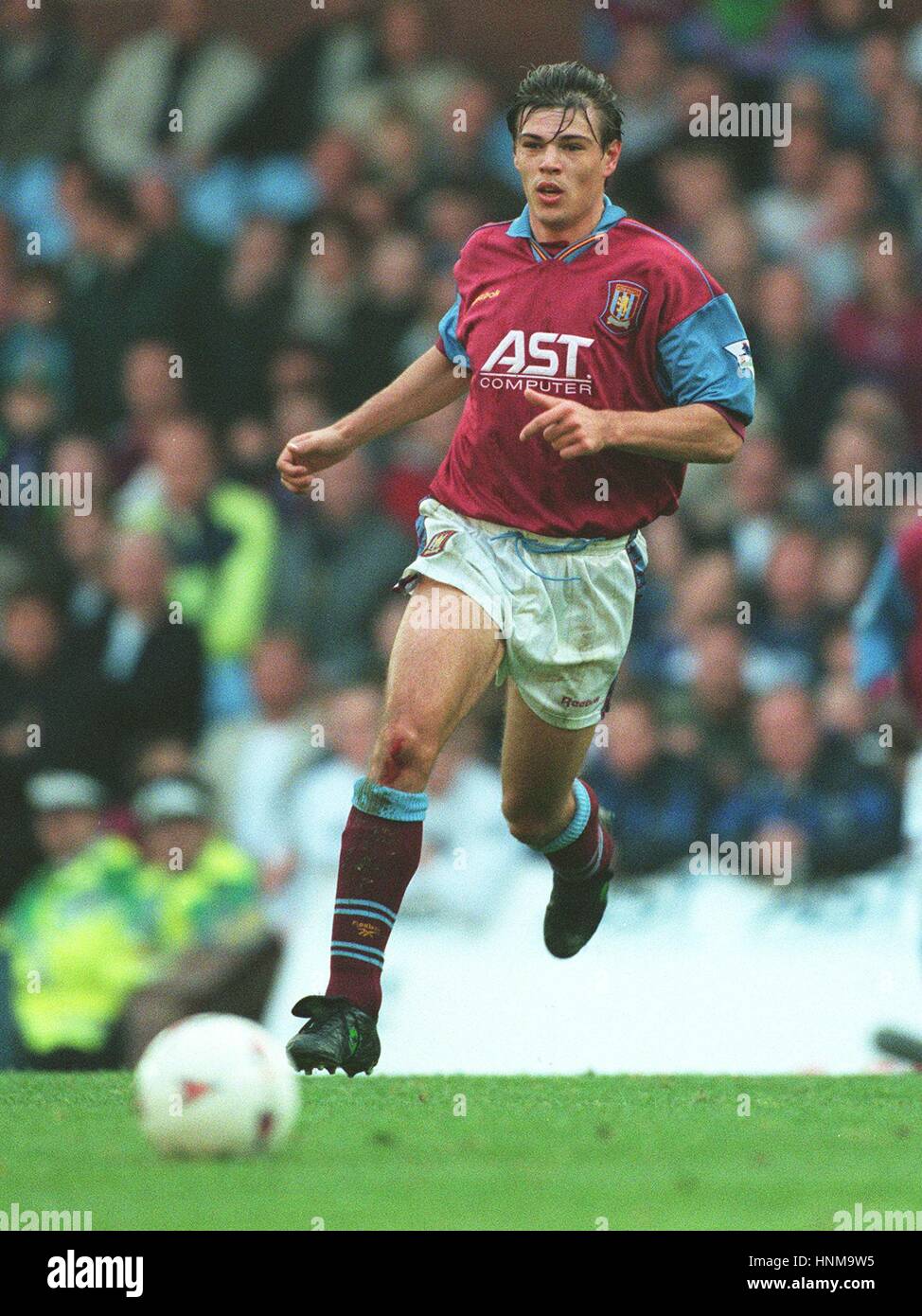 SAVO MILOSEVIC ASTON VILLA FC 18 December 1995 Stock Photo - Alamy