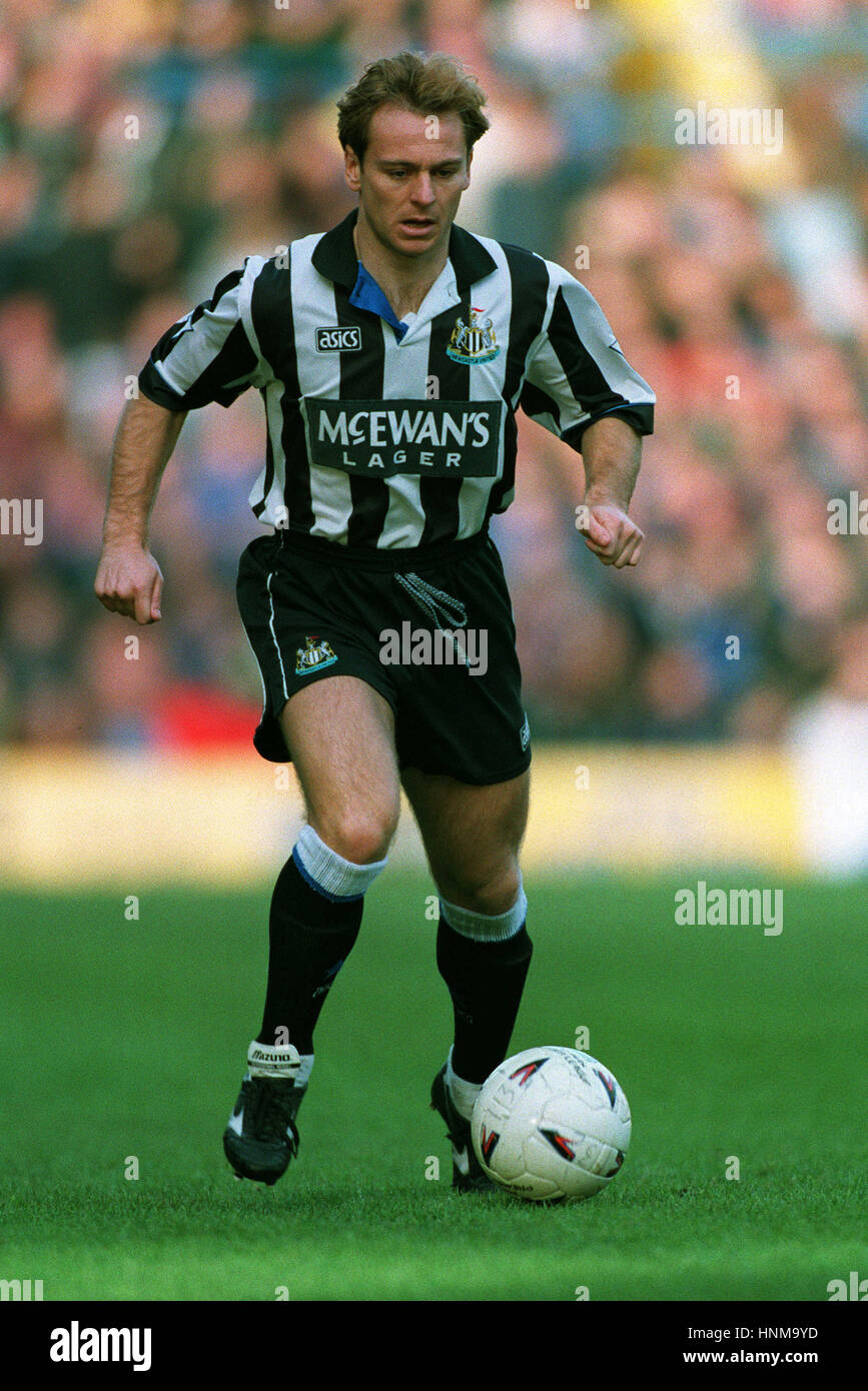 JOHN BERESFORD NEWCASTLE UNITED FC 03 January 1995 Stock Photo - Alamy
