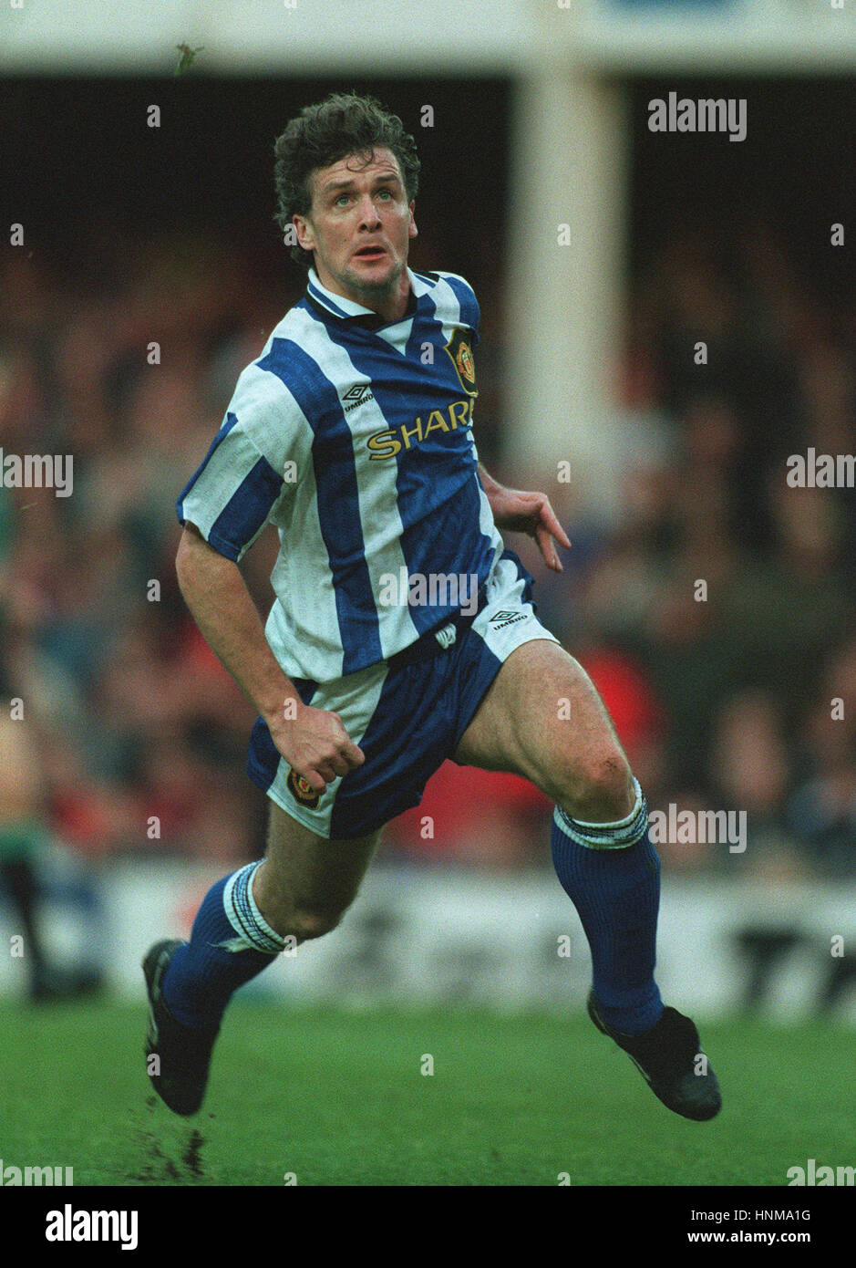 Mark hughes manchester united fc hi-res stock photography and images ...