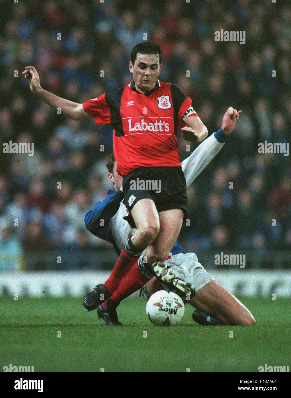 STEVE CHETTLE & CHRIS SUTTON BLACKBURN ROVERS V FOREST 17 January 1995 ...