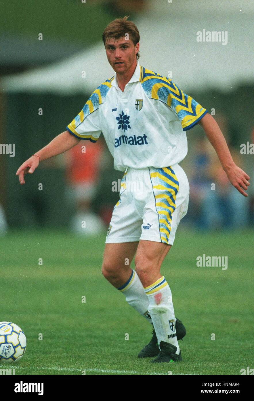 LUIGI APOLLONI PARMA FC 03 October 1995 Stock Photo - Alamy