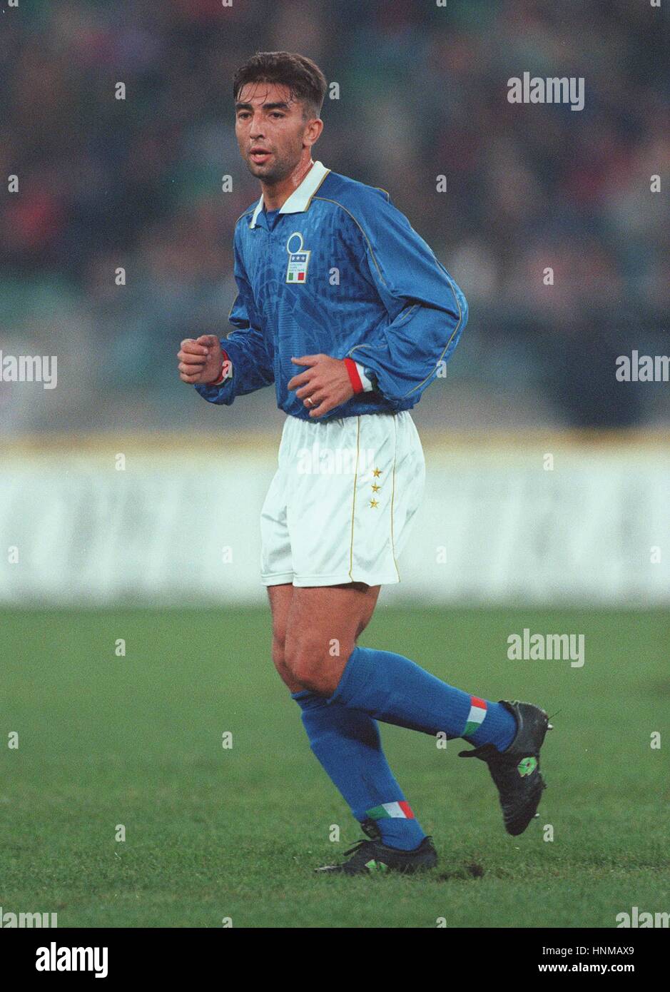 Roberto di matteo italy hi-res stock photography and images - Alamy