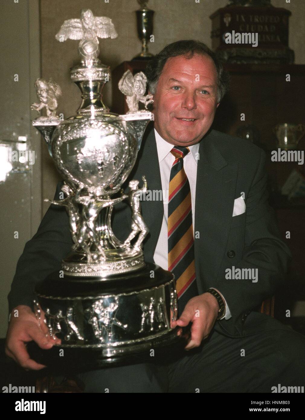 BARRY FRY HOLDS SECOND DIVISON TROPHY 30 May 1995 Stock Photo - Alamy