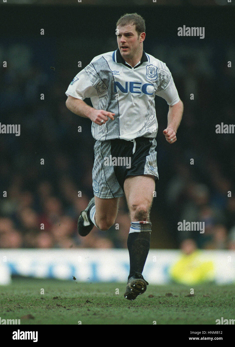 JOE PARKINSON EVERTON FC 06 March 1995 Stock Photo - Alamy