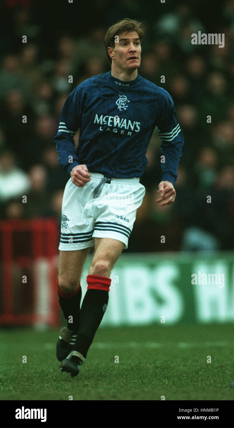 RICHARD GOUGH GLASGOW RANGERS FC 06 March 1995 Stock Photo - Alamy