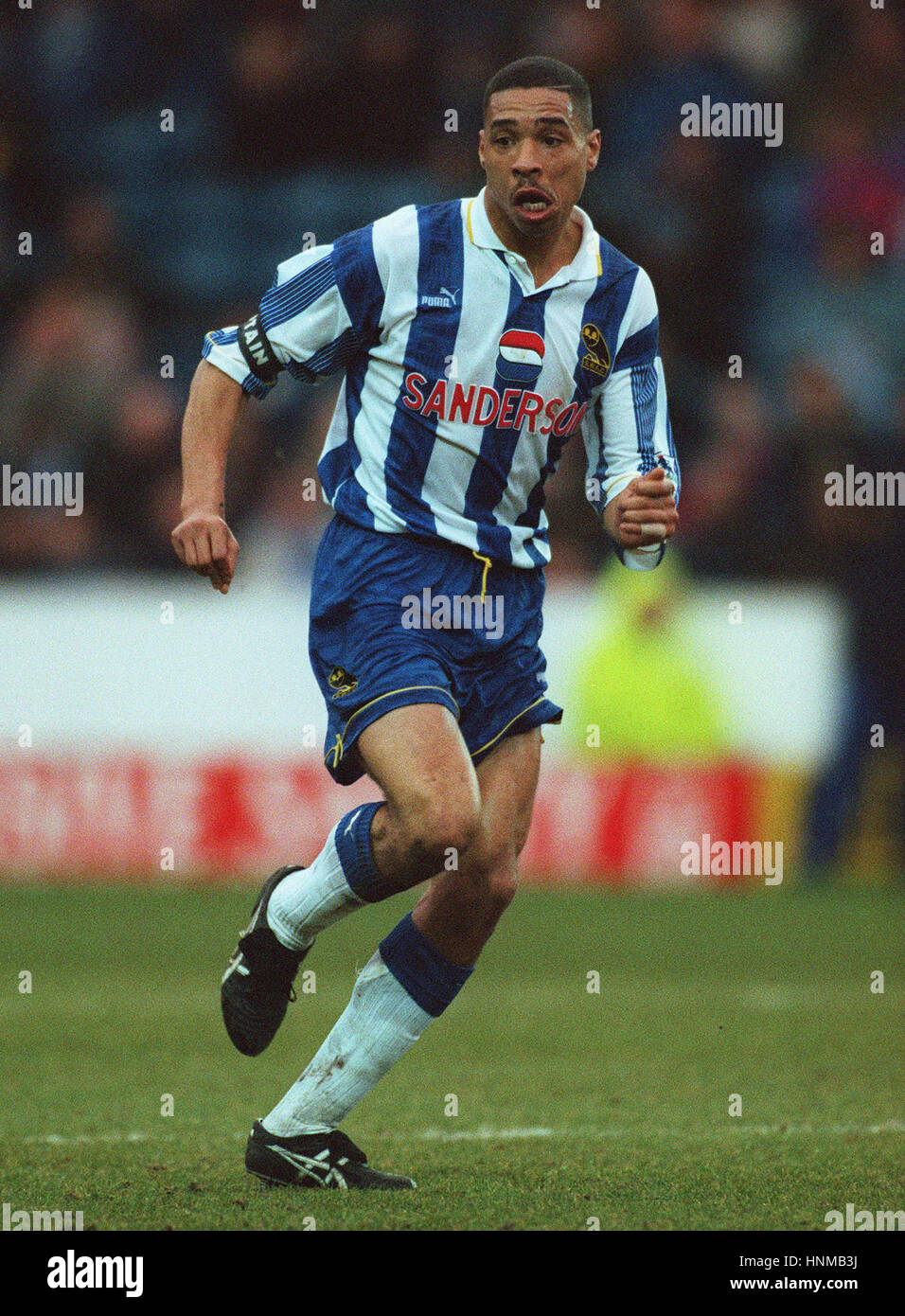 DES WALKER SHEFFIELD WEDNESDAY FC 17 March 1995 Stock Photo - Alamy