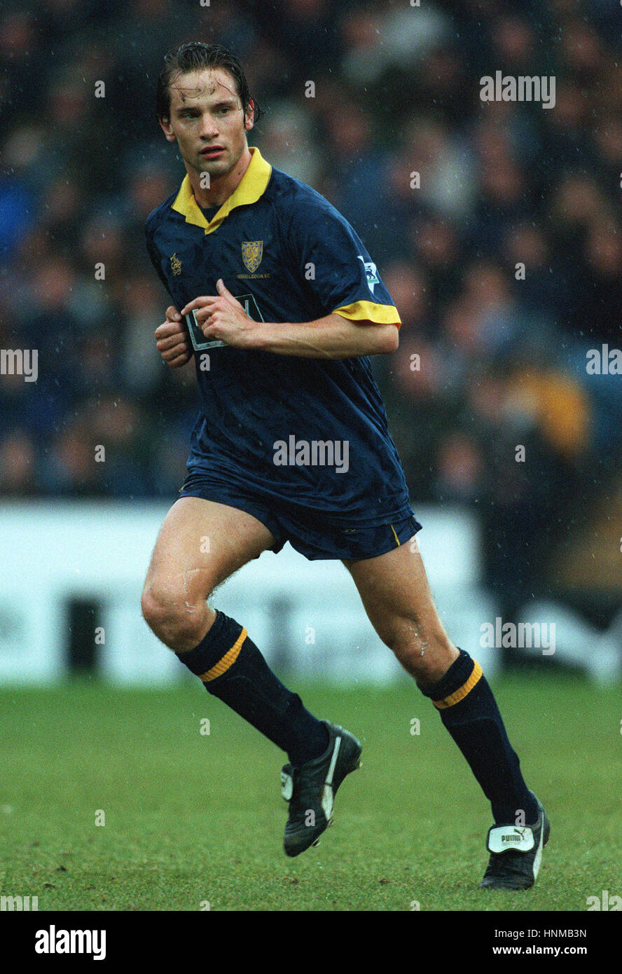 DEAN HOLDSWORTH WIMBLEDON FC 17 March 1995 Stock Photo - Alamy
