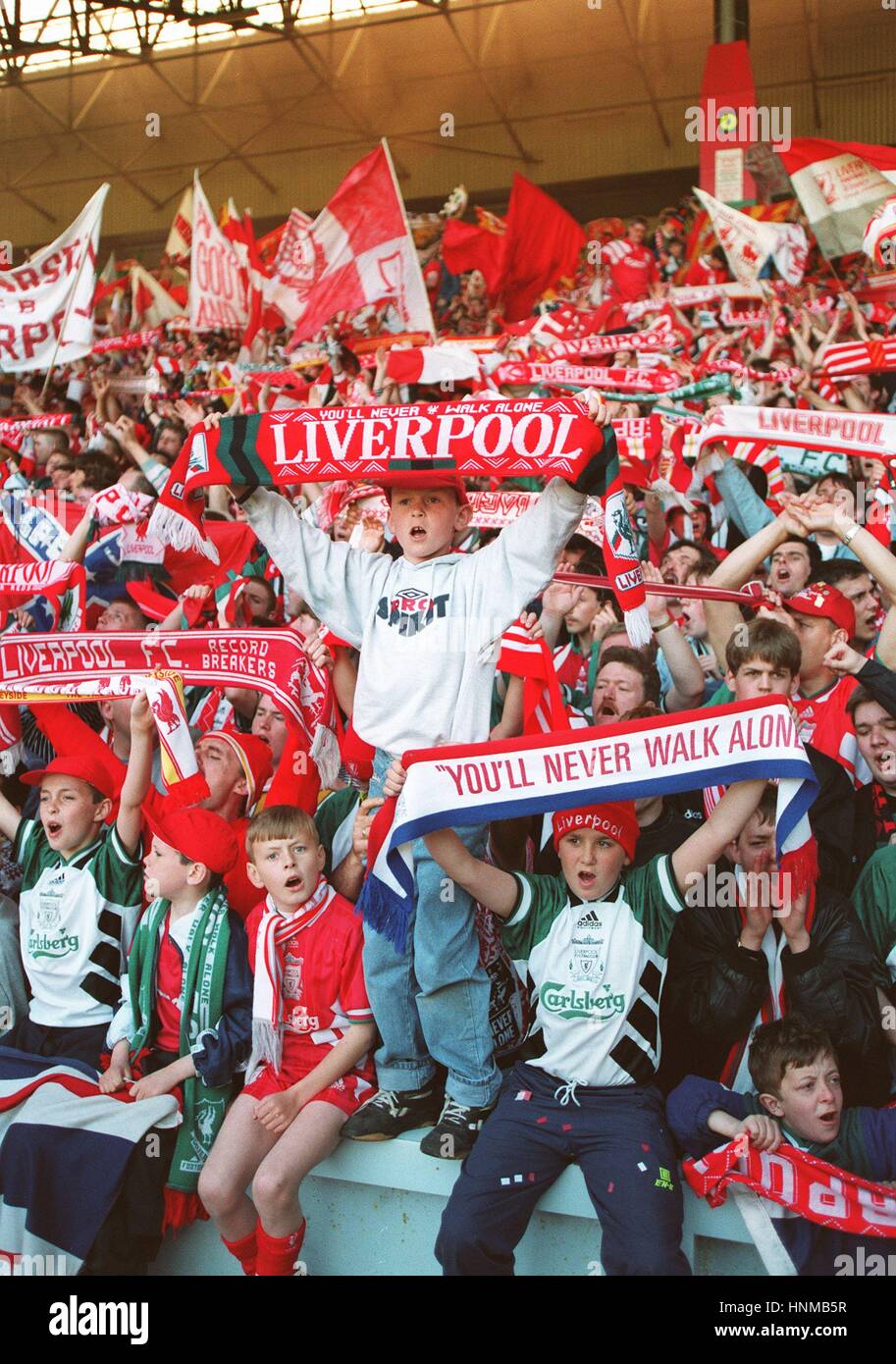 THE KOP ANFIELD LAST GAME BEFORE ALL SEATER 30 March 1995 Stock Photo ...