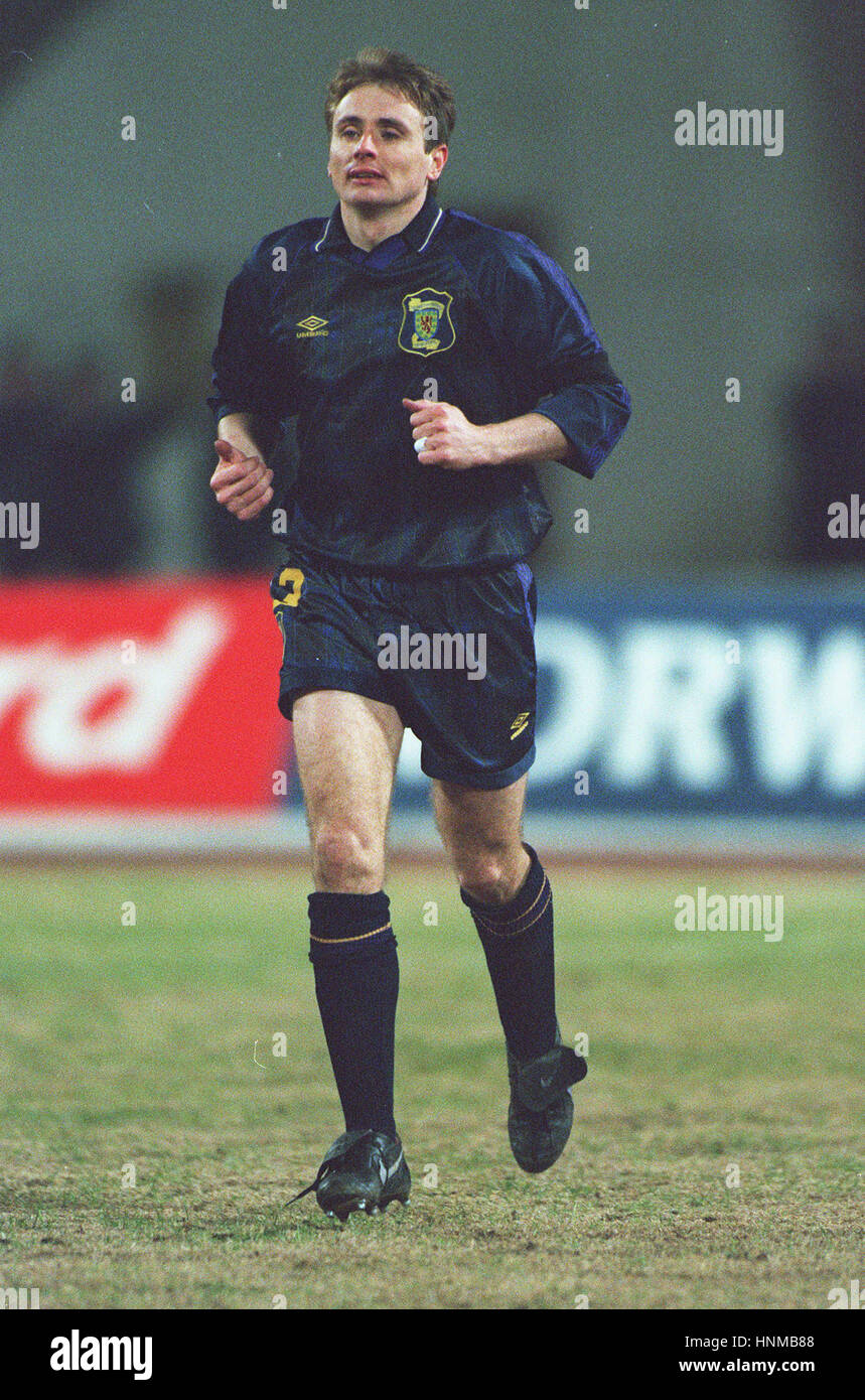 TOMMY BOYD SCOTLAND & GLASGOW CELTIC FC 04 April 1995 Stock Photo - Alamy