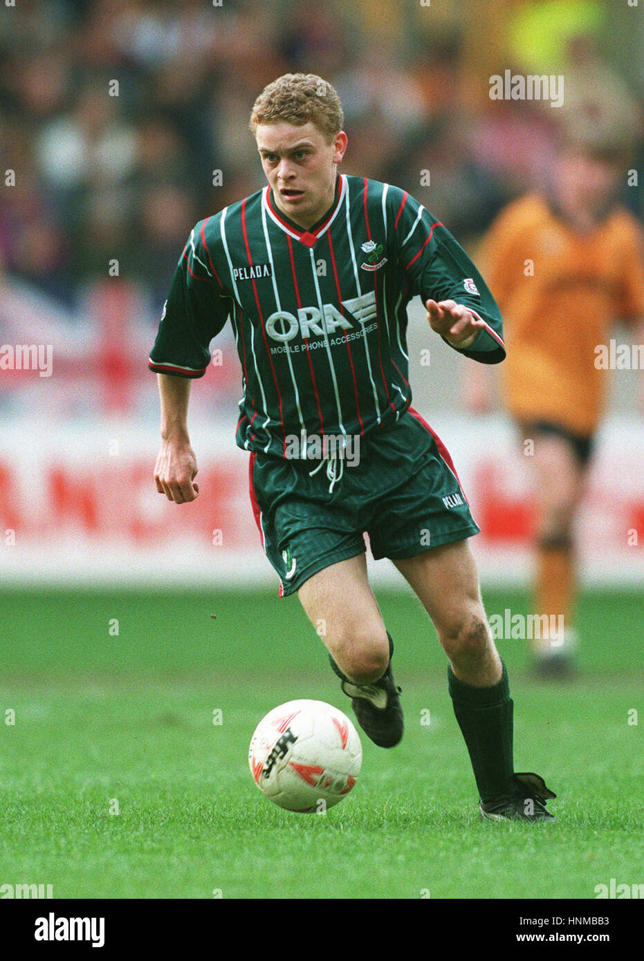 MARTIN BULLOCK BARNSLEY FC 11 April 1995 Stock Photo - Alamy