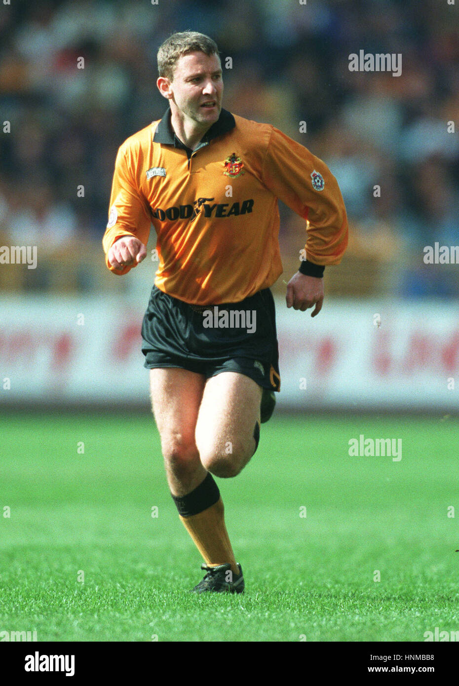 ROBBIE DENNISON WOLVERHAMPTON WANDERERS FC 11 April 1995 Stock Photo ...