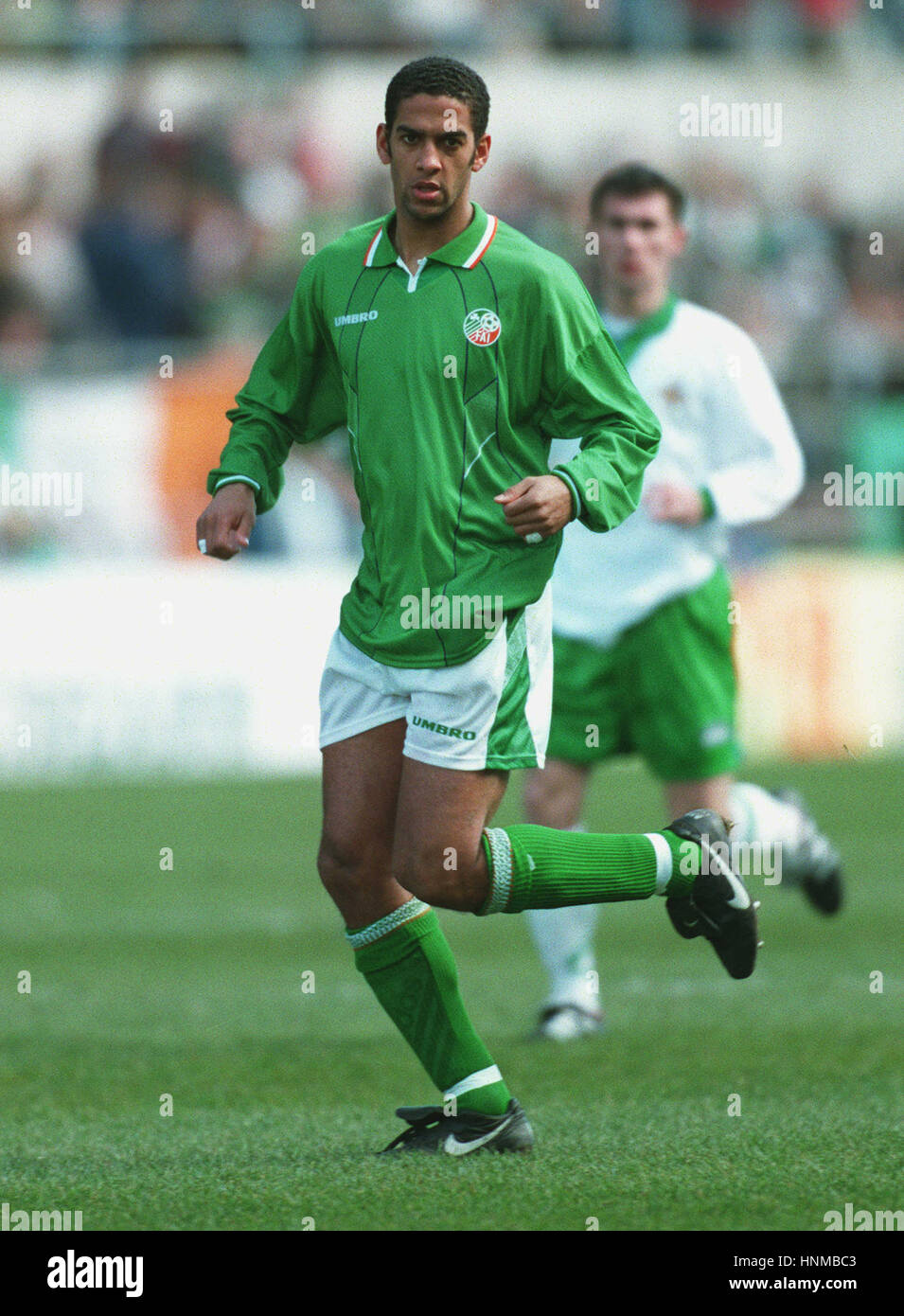 PHIL BABB EIRE & LIVERPOOL FC 11 April 1995 Stock Photo - Alamy