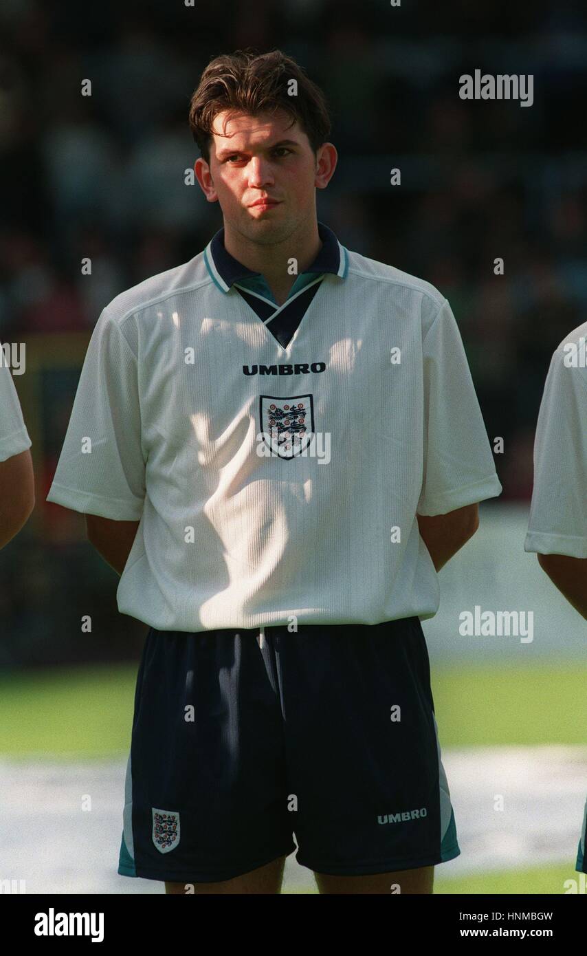 NEIL SHIPPERLEY ENGLAND U21 & SOUTHAMPTON 17 June 1995 Stock Photo - Alamy