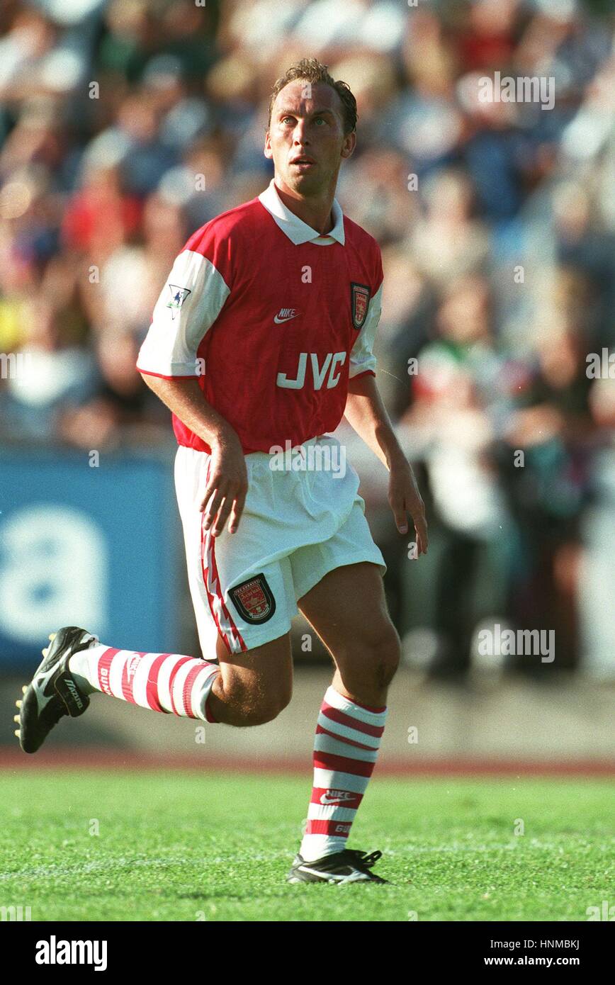 DAVID PLATT ARSENAL FC 02 August 1995 Stock Photo - Alamy