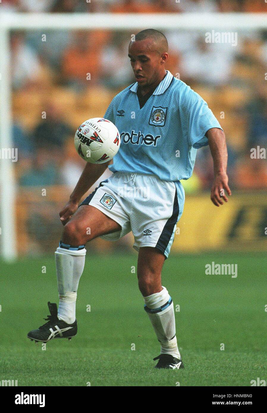 RICHARD EDGHILL MANCHESTER CITY FC 03 August 1995 Stock Photo - Alamy