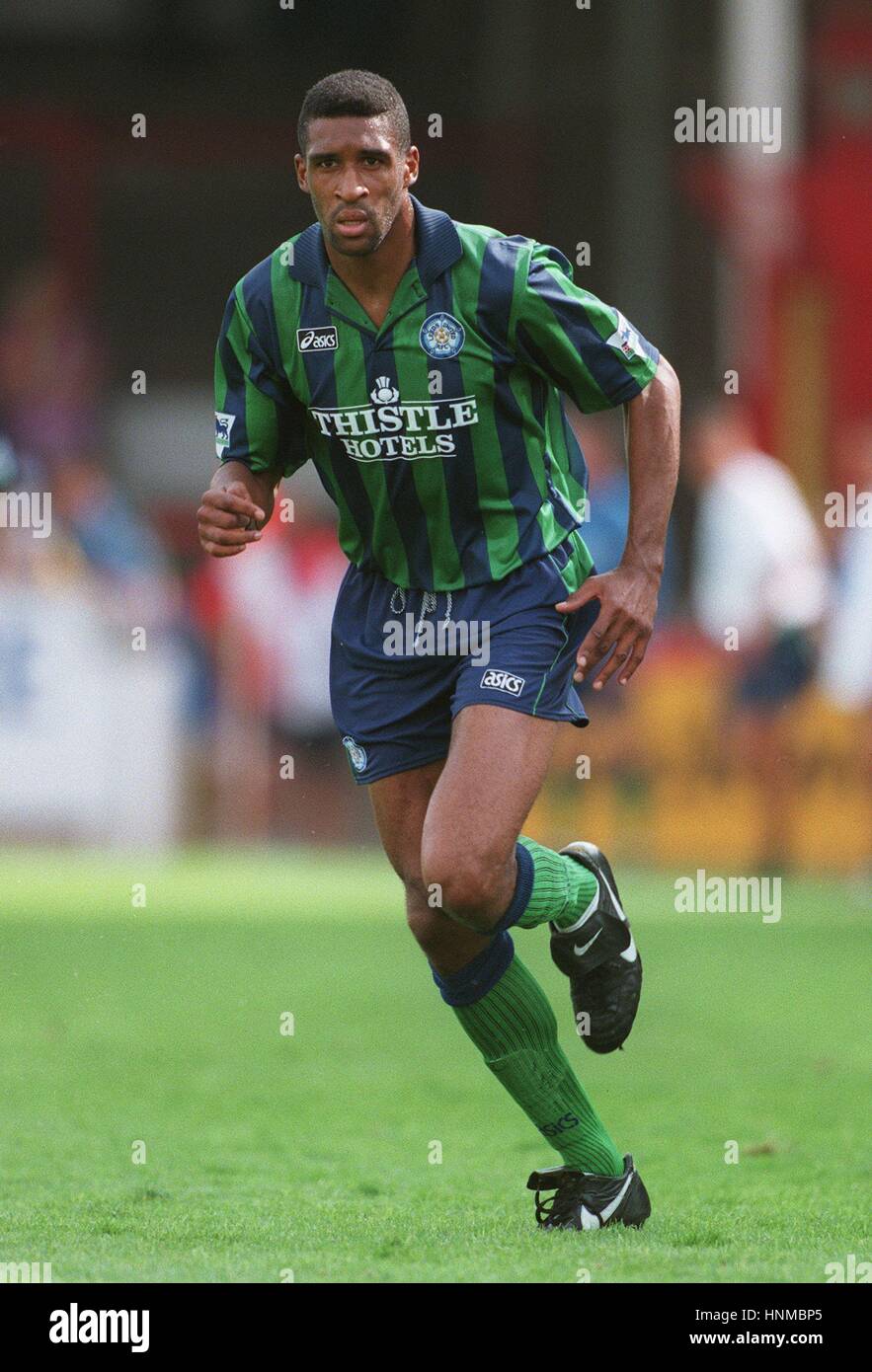 BRIAN DEANE LEEDS UNITED FC 08 August 1995 Stock Photo - Alamy