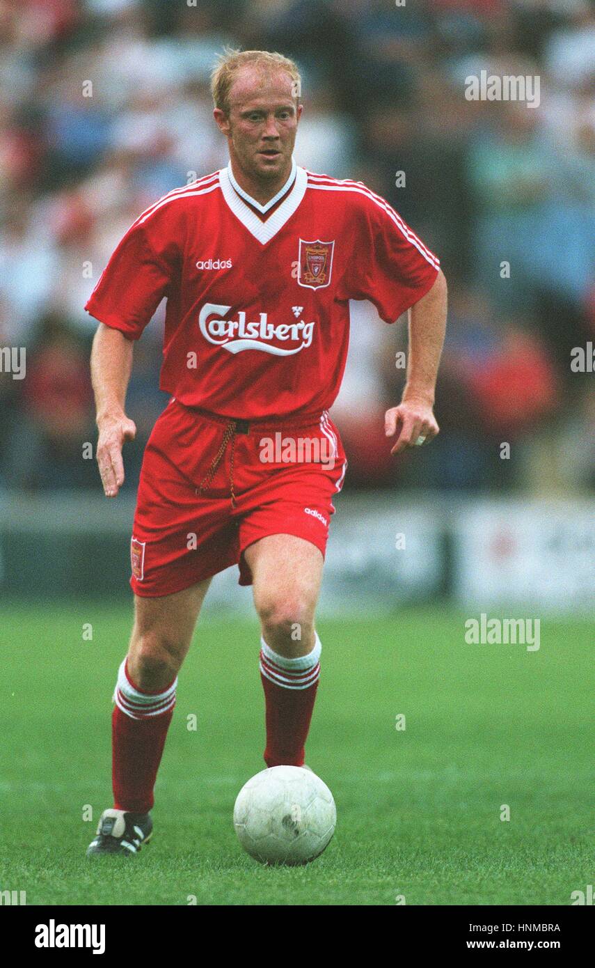 MARK WRIGHT LIVERPOOL FC 09 August 1995 Stock Photo - Alamy