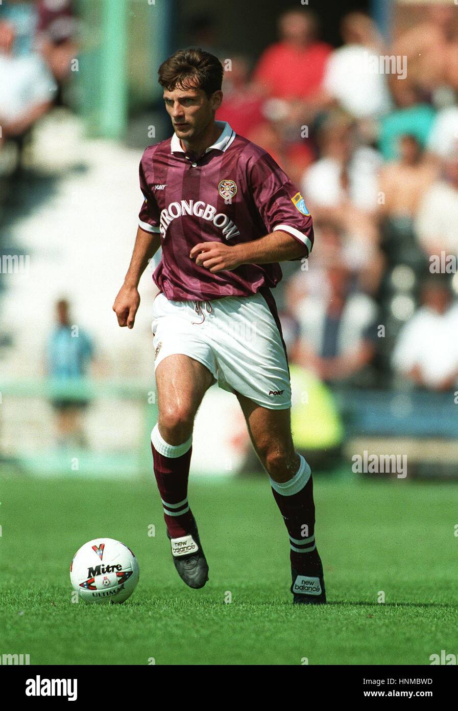 CRAIG LEVEIN HEART OF MIDLOTHIAN FC 11 August 1995 Stock Photo - Alamy
