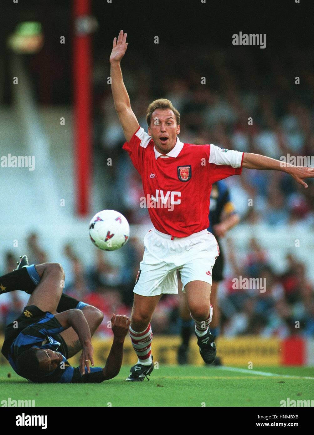 DAVID PLATT & PAUL INCE ARSENAL FC V INTER MILAN FC 11 August 1995 ...