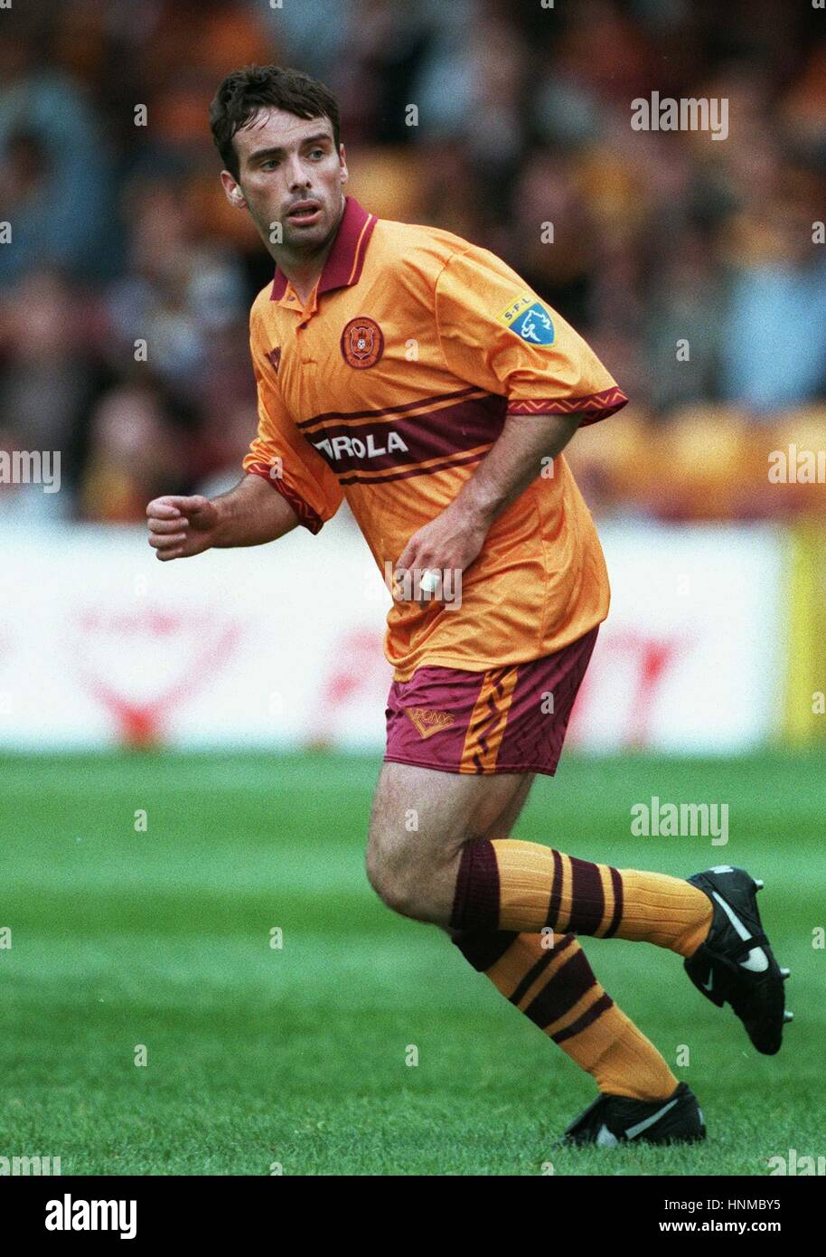 ALEX BURNS MOTHERWELL FC 14 August 1995 Stock Photo - Alamy