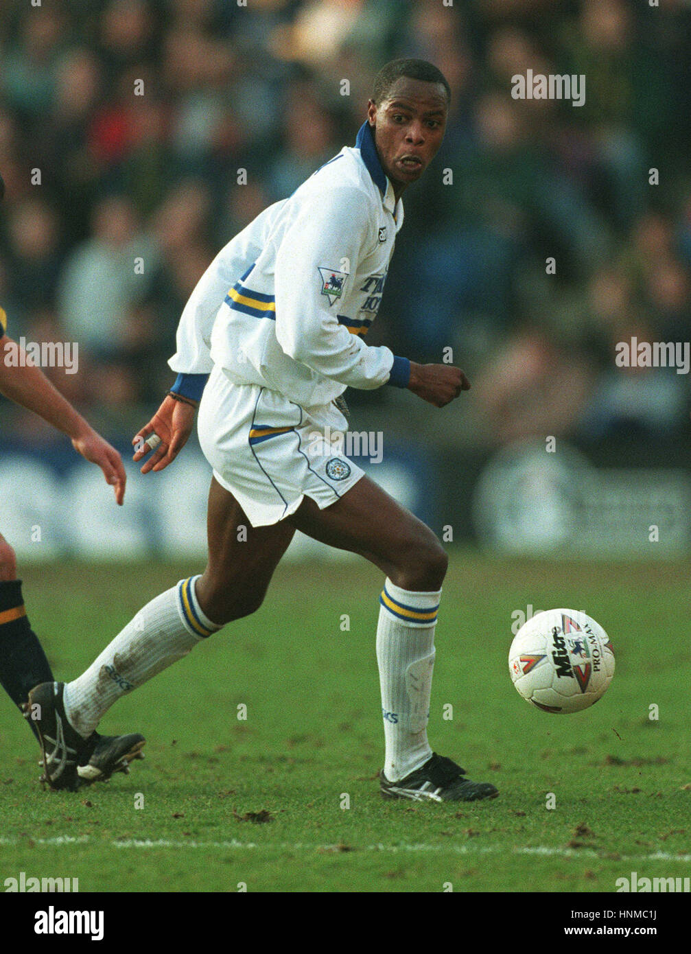 PHIL MASINGA LEEDS UNITED FC 07 February 1995 Stock Photo - Alamy