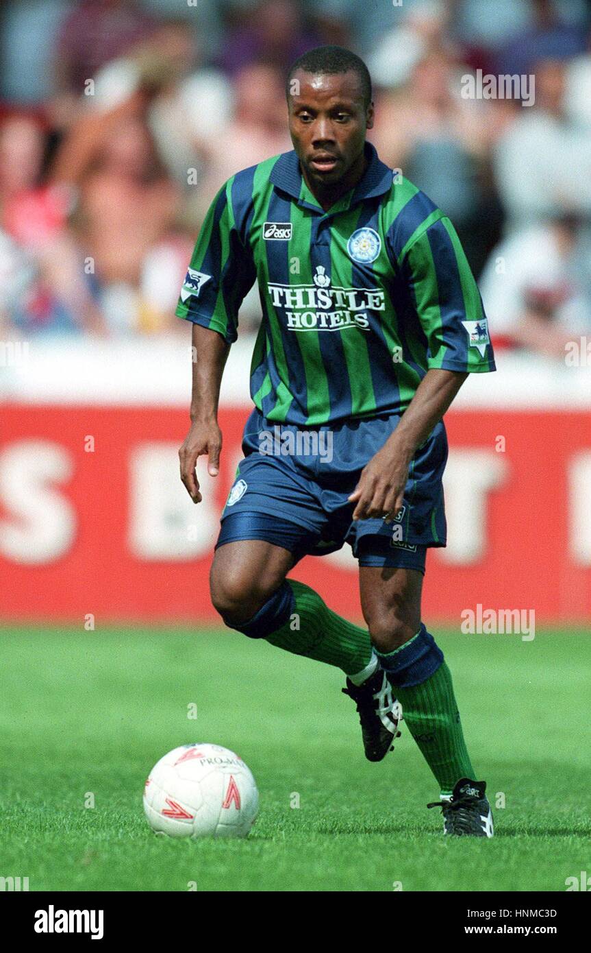 ROD WALLACE LEEDS UNITED 08 August 1995 Stock Photo - Alamy