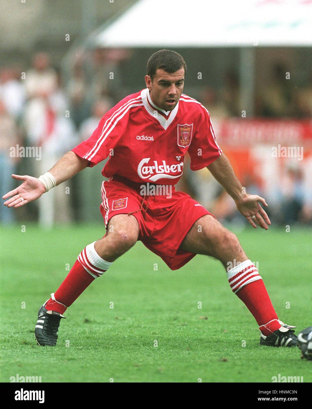 DOMINIC MATTEO LIVERPOOL FC 09 August 1995 Stock Photo - Alamy