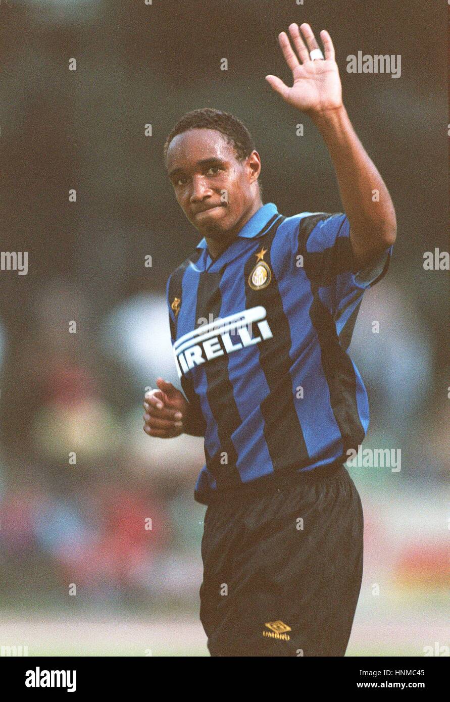PAUL INCE INTER MILAN FC 09 August 1995 Stock Photo - Alamy