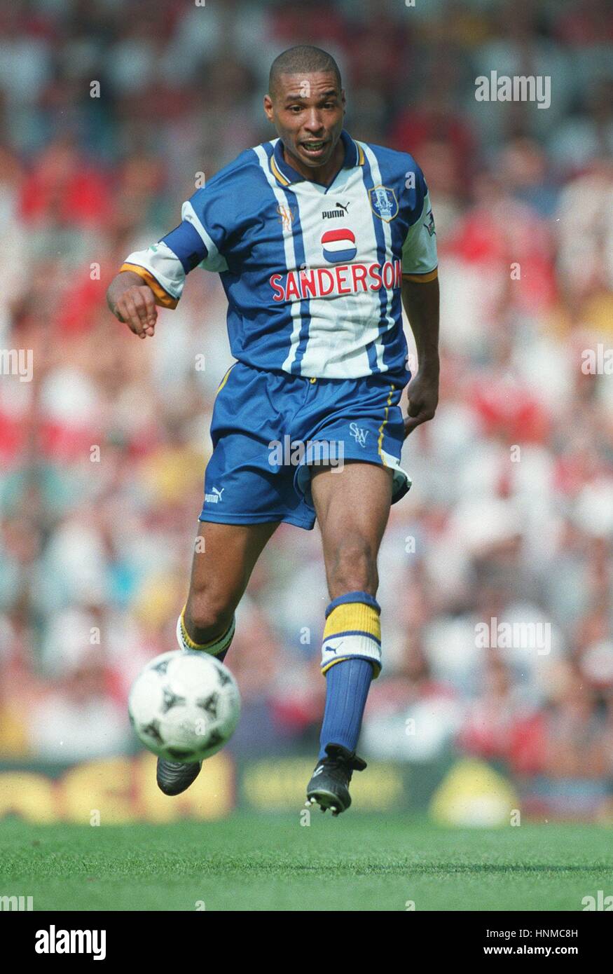 DES WALKER SHEFFIELD WEDNESDAY FC 21 August 1995 Stock Photo - Alamy