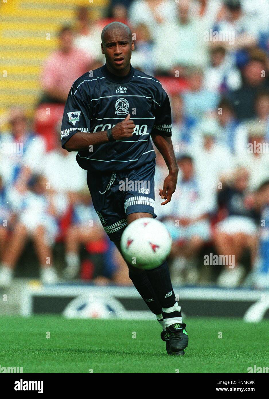 DANNY MADDIX QUEENS PARK RANGERS FC 21 August 1995 Stock Photo - Alamy