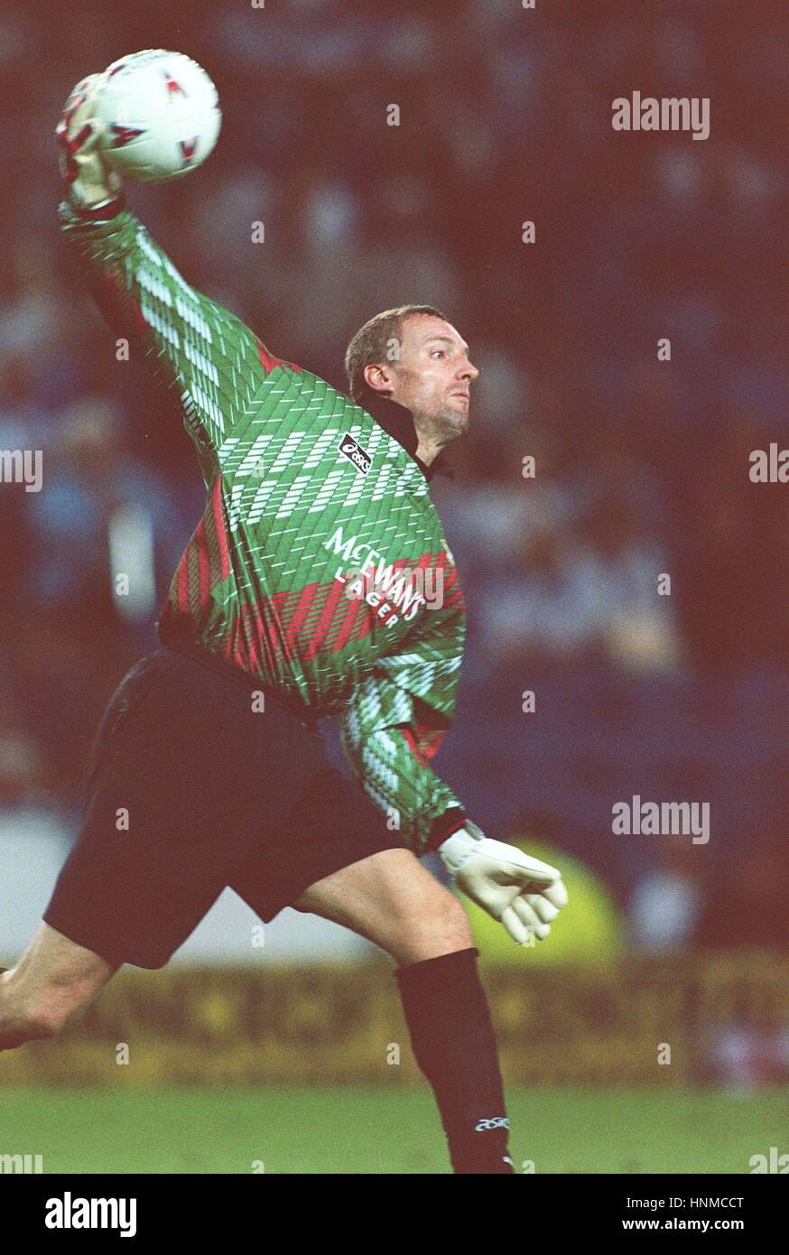 TIM FLOWERS BLACKBURN ROVERS FC 24 August 1995 Stock Photo - Alamy