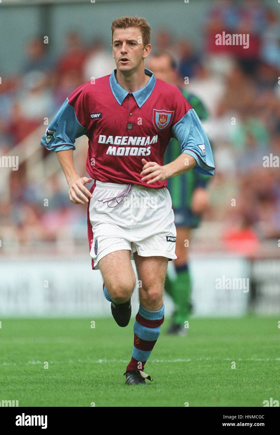KEITH ROWLAND WEST HAM UNITED FC 30 August 1995 Stock Photo - Alamy