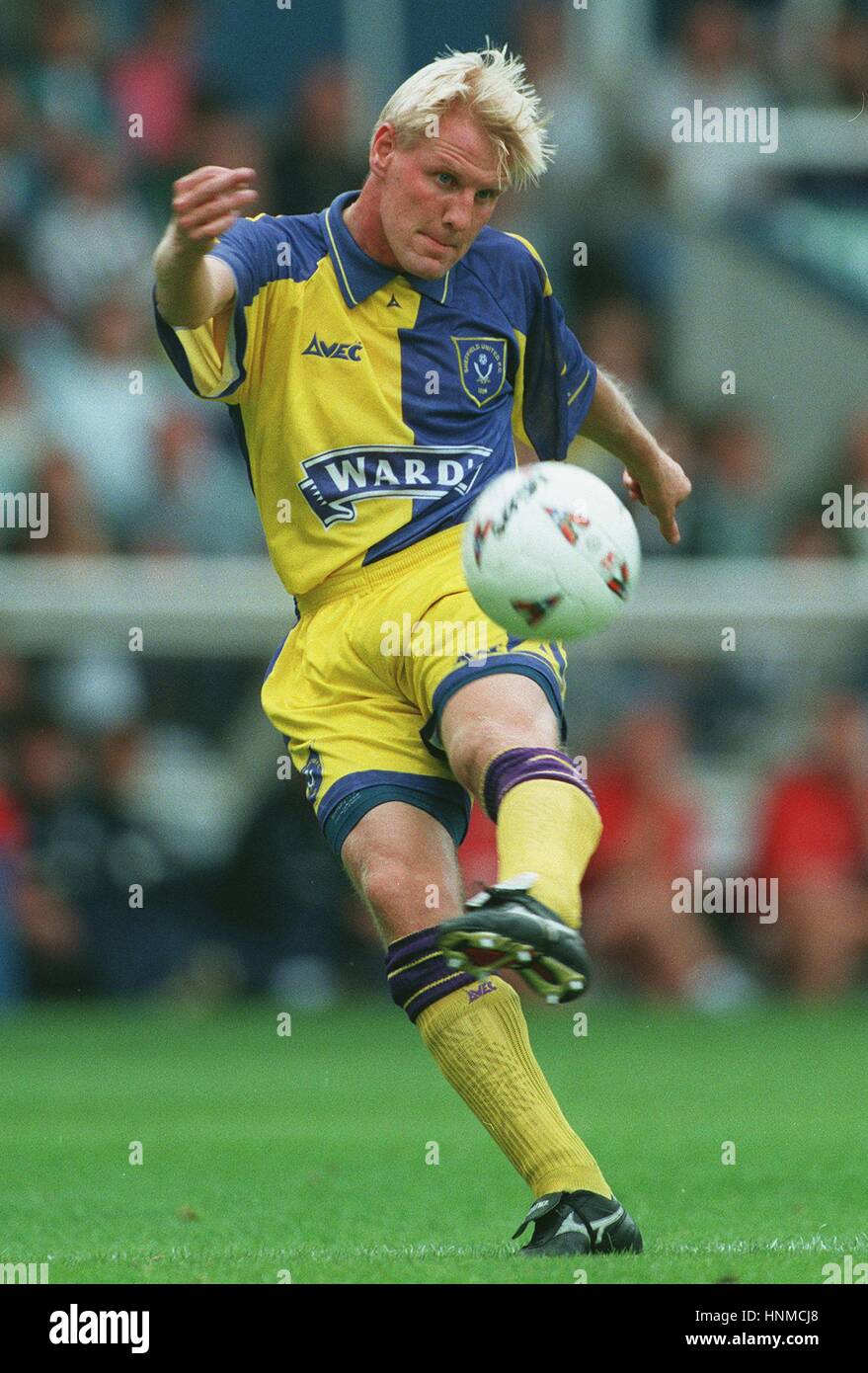 PAUL ROGERS SHEFFIELD UNITED FC 07 September 1995 Stock Photo - Alamy