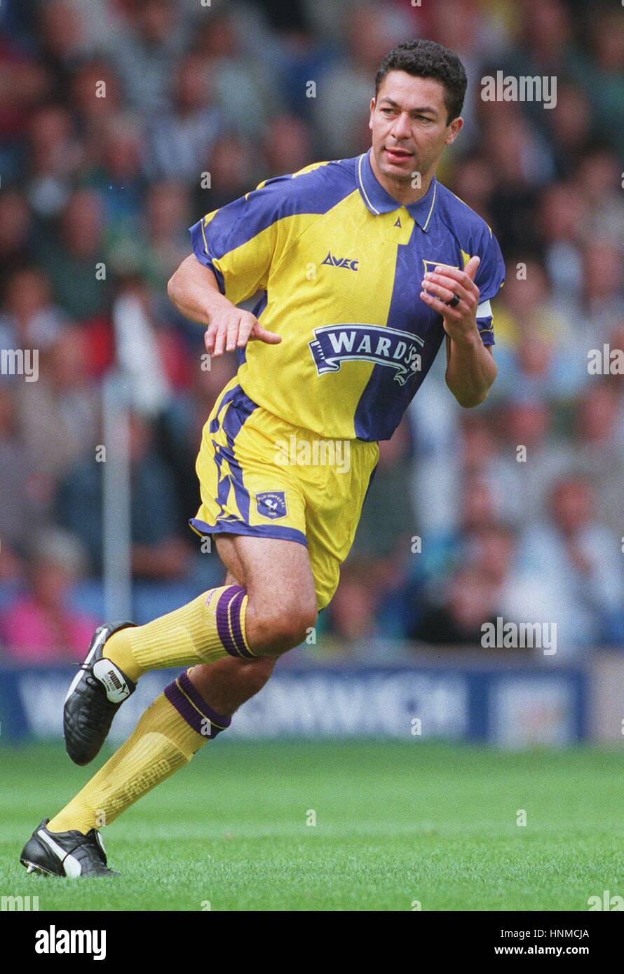 BRIAN GAYLE SHEFFIELD UNITED FC 07 September 1995 Stock Photo - Alamy