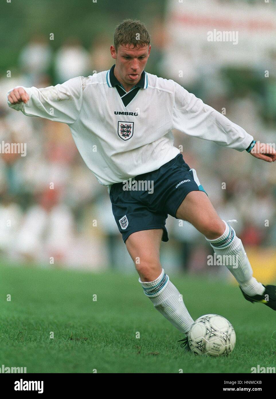 ALAN THOMPSON ENGLAND U21 & BOLTON WAND FC 05 September 1995 Stock ...