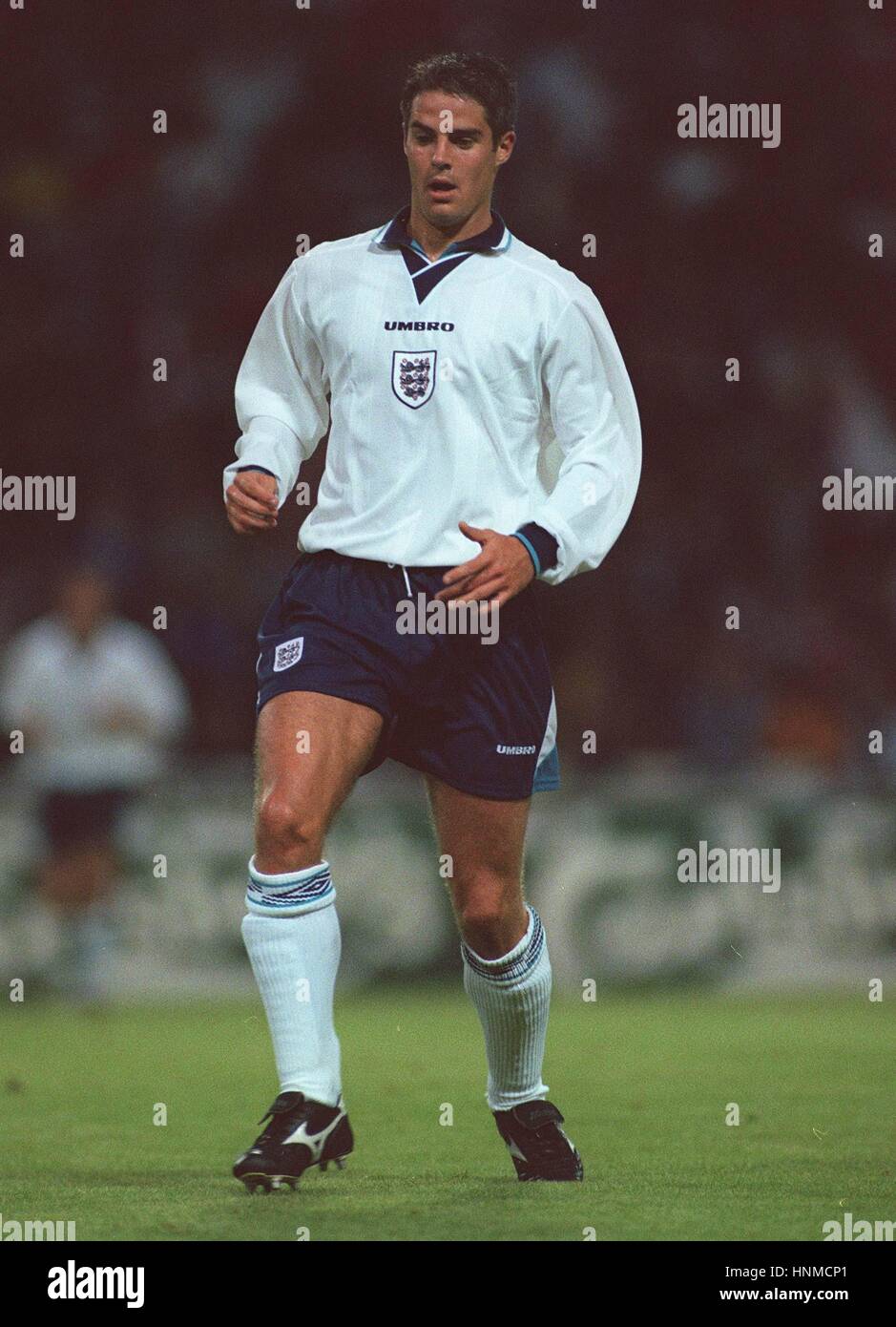 JAMIE REDKNAPP ENGLAND & LIVERPOOL FC 07 September 1995 Stock Photo - Alamy