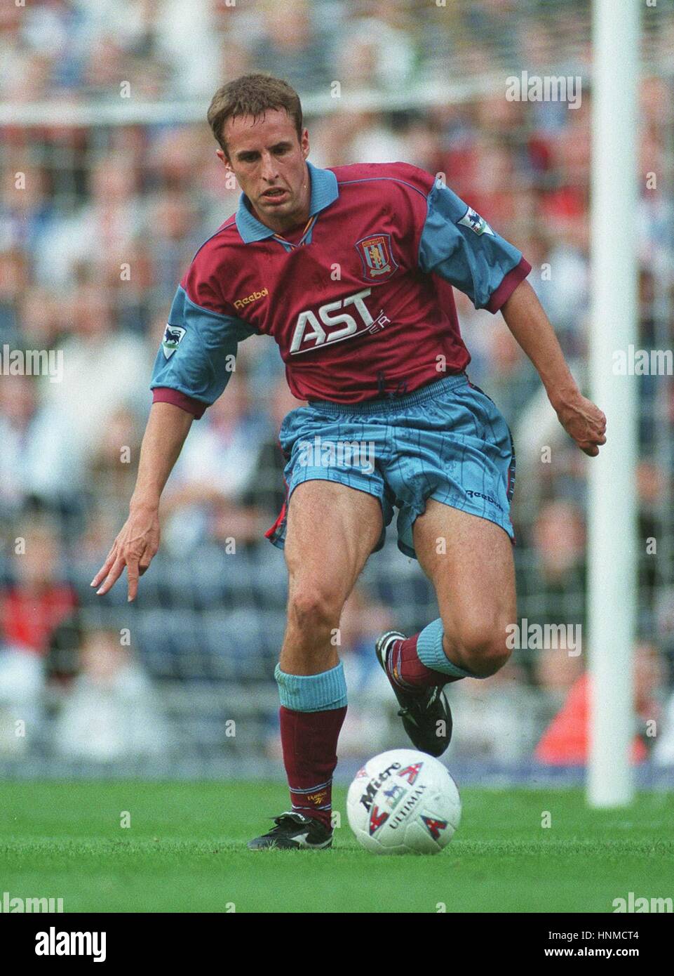 GARETH SOUTHGATE ASTON VILLA FC 12 September 1995 Stock Photo - Alamy