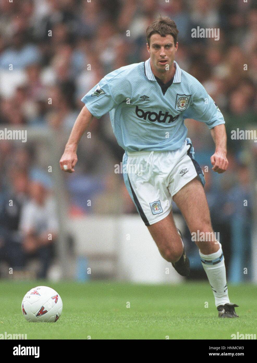 KIT SYMONS MANCHESTER CITY FC 13 September 1995 Stock Photo - Alamy