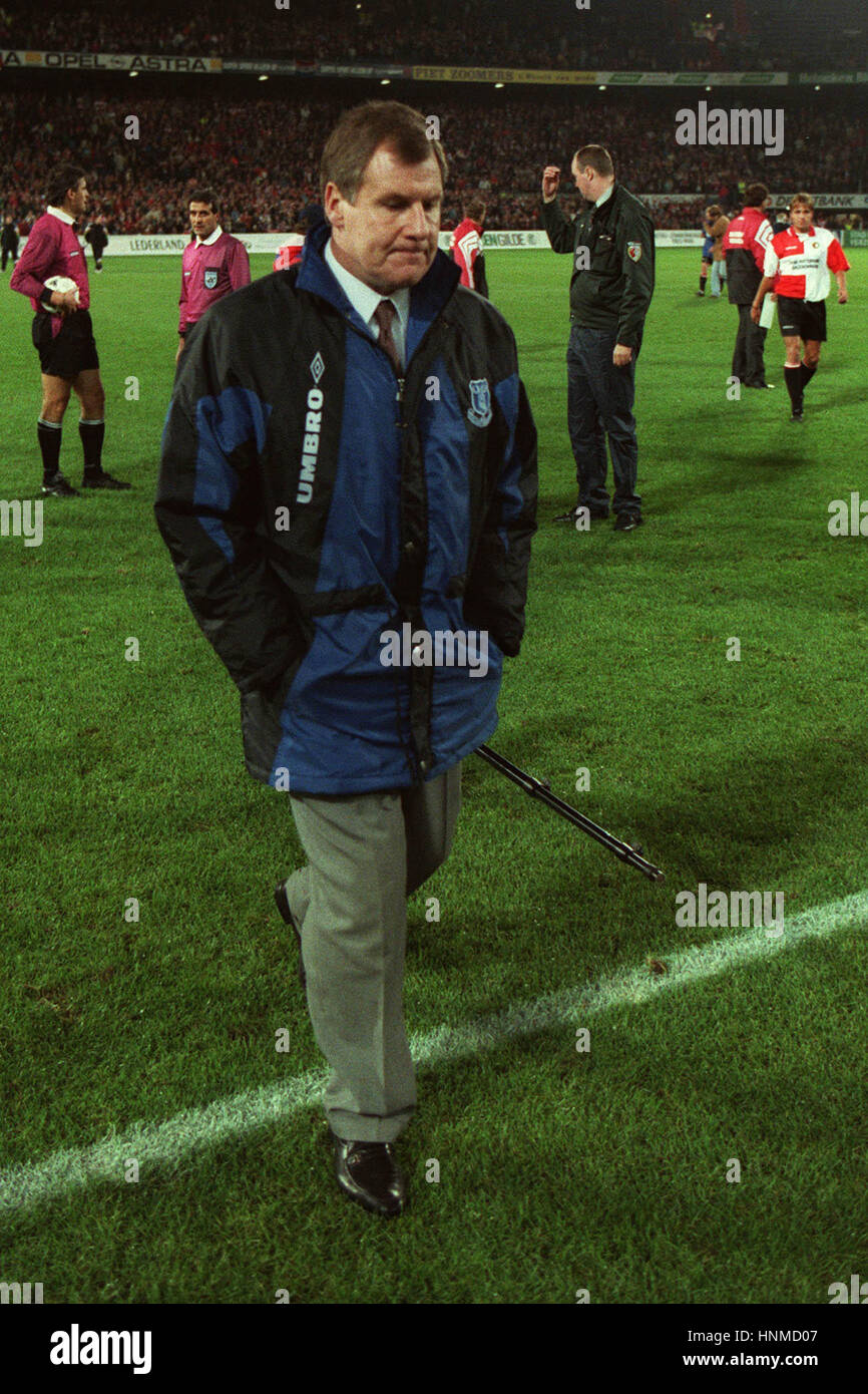 JOE ROYLE WALKS OFF AFTER FEYENOORD V EVERTON 06 November 1995 Stock ...