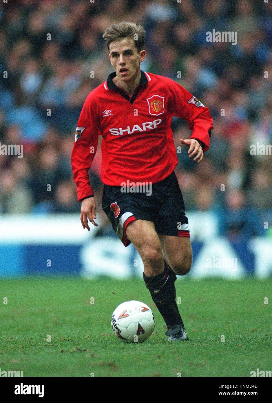 PHILIP NEVILLE MANCHESTER UNITED FC 15 February 1995 Stock Photo - Alamy