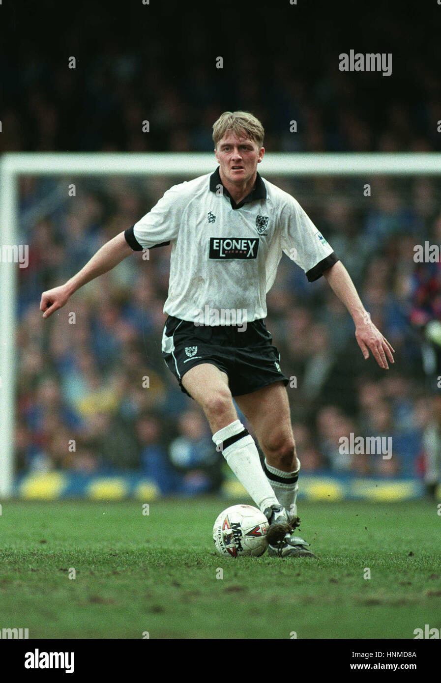 ALAN REEVES WIMBLEDON FC 19 April 1995 Stock Photo - Alamy