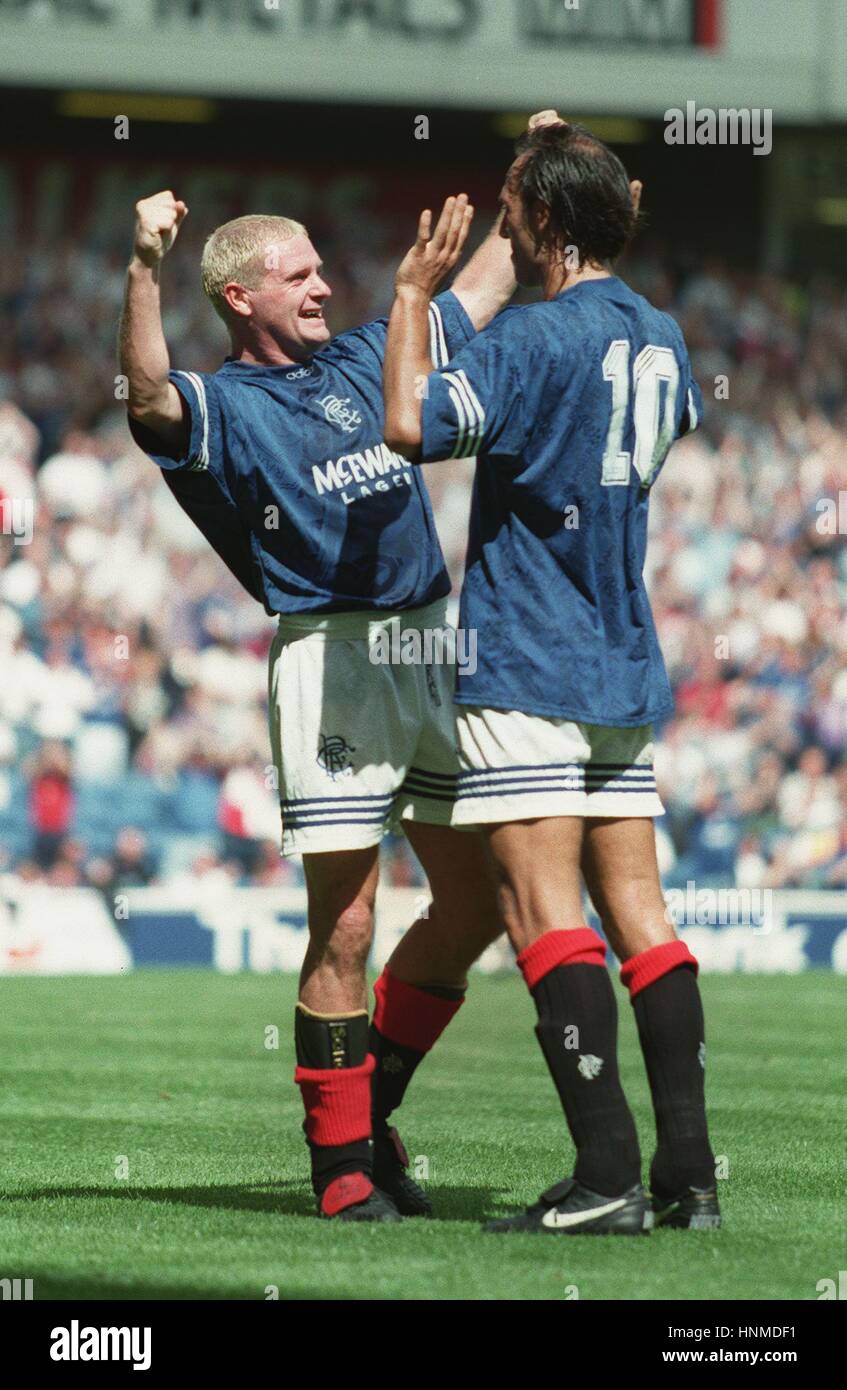 PAUL GASCOIGNE & MARK HATELEY GLASGOW RANGERS FC 31 July 1995 Stock ...