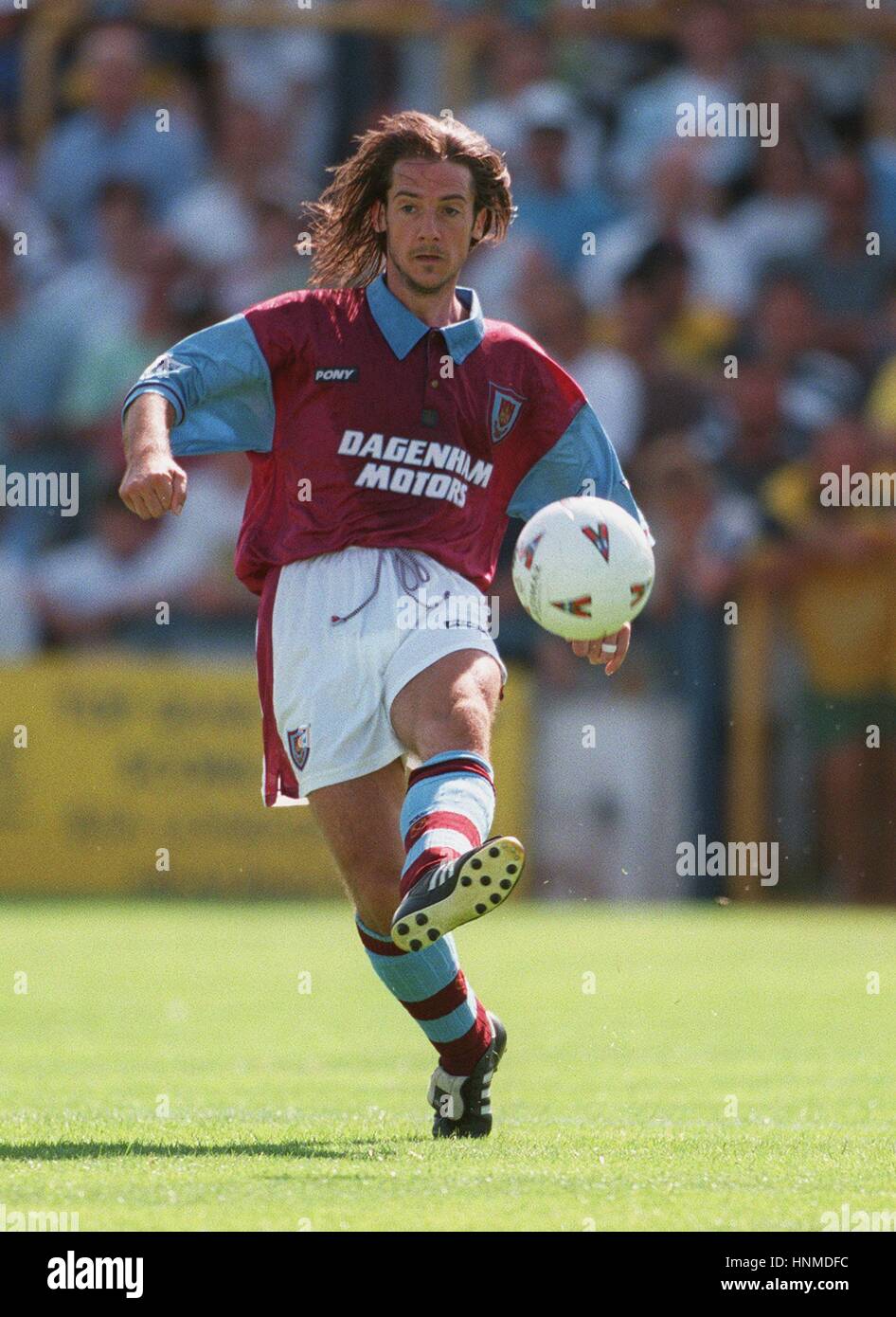 Ian Bishop High Resolution Stock Photography and Images - Alamy