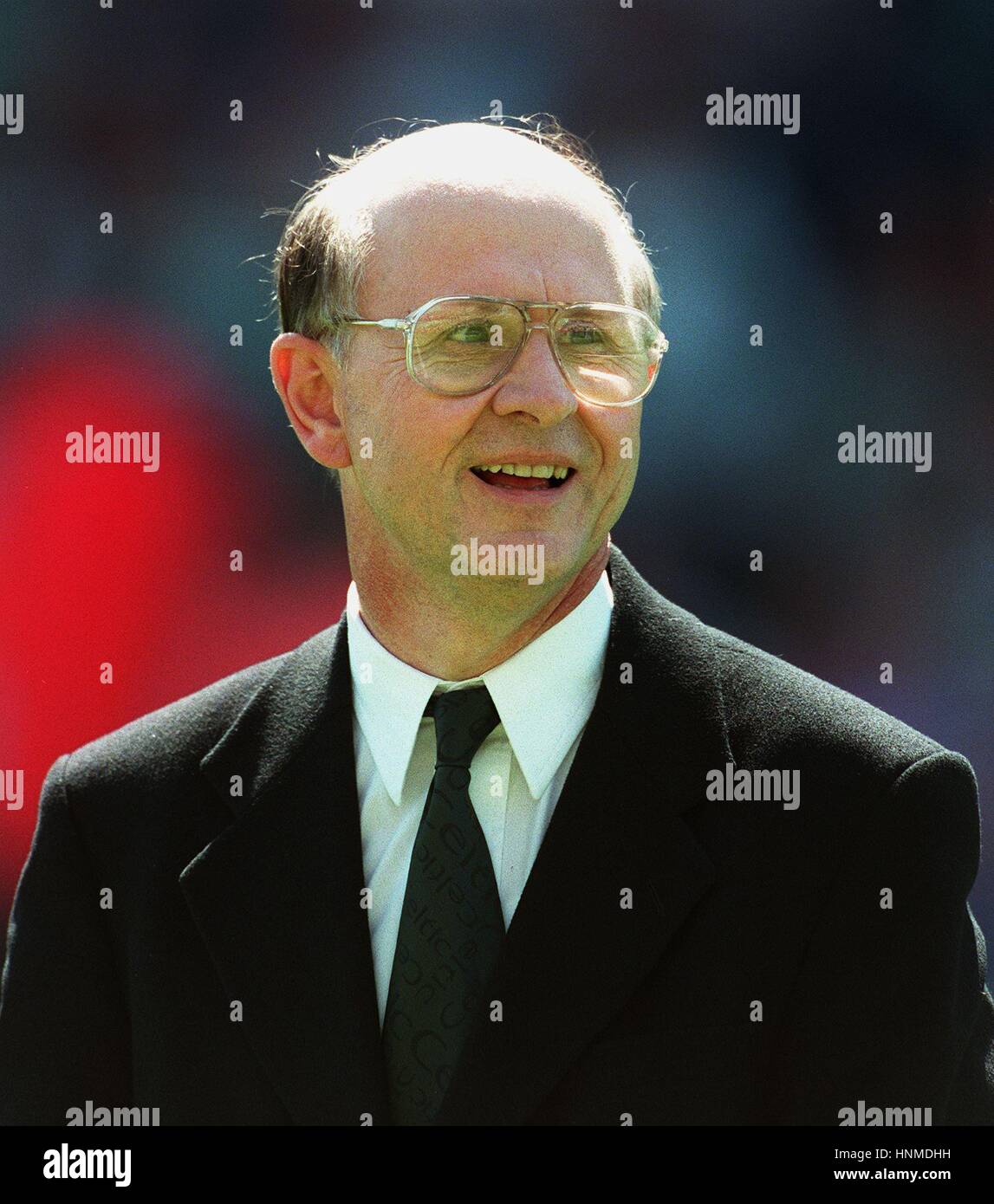 FERGUS MCCANN GLASGOW CELTIC CHIEF EXECUTIVE 21 August 1995 Stock Photo ...