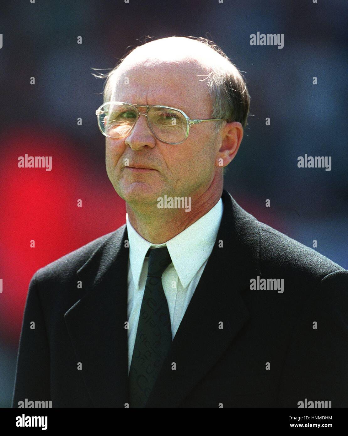 FERGUS MCCANN GLASGOW CELTIC CHIEF EXECUTIVE 21 August 1995 Stock Photo ...