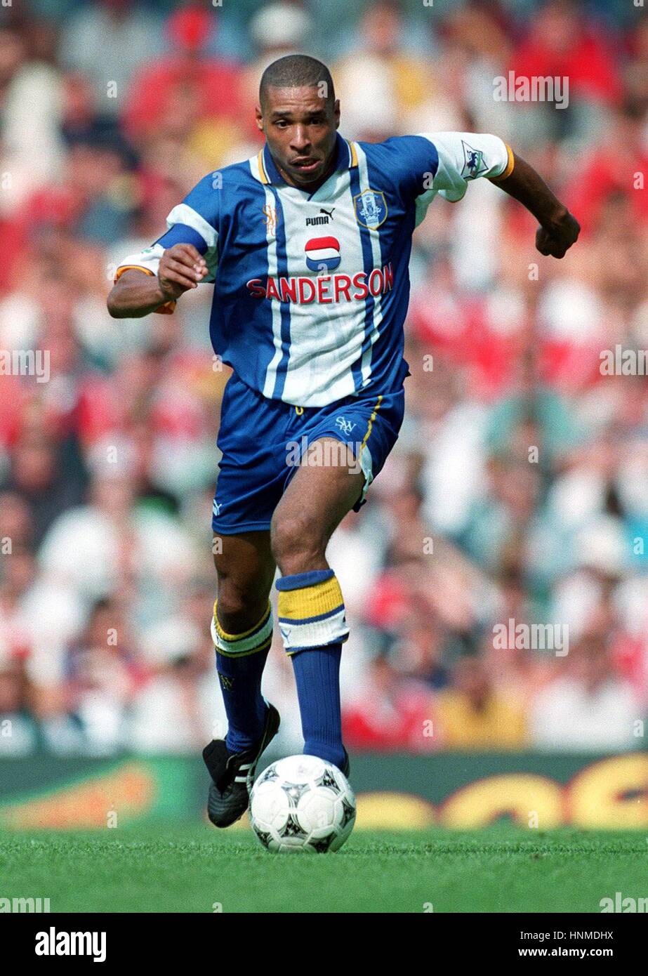 DES WALKER SHEFFIELD WEDNESDAY FC 21 August 1995 Stock Photo - Alamy