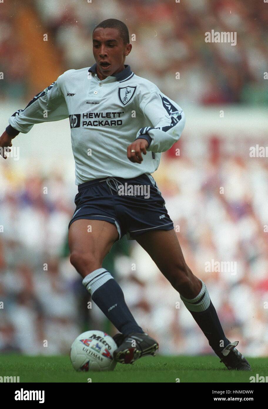 CHRIS ARMSTRONG TOTTENHAM HOTSPUR FC 12 September 1995 Stock Photo - Alamy